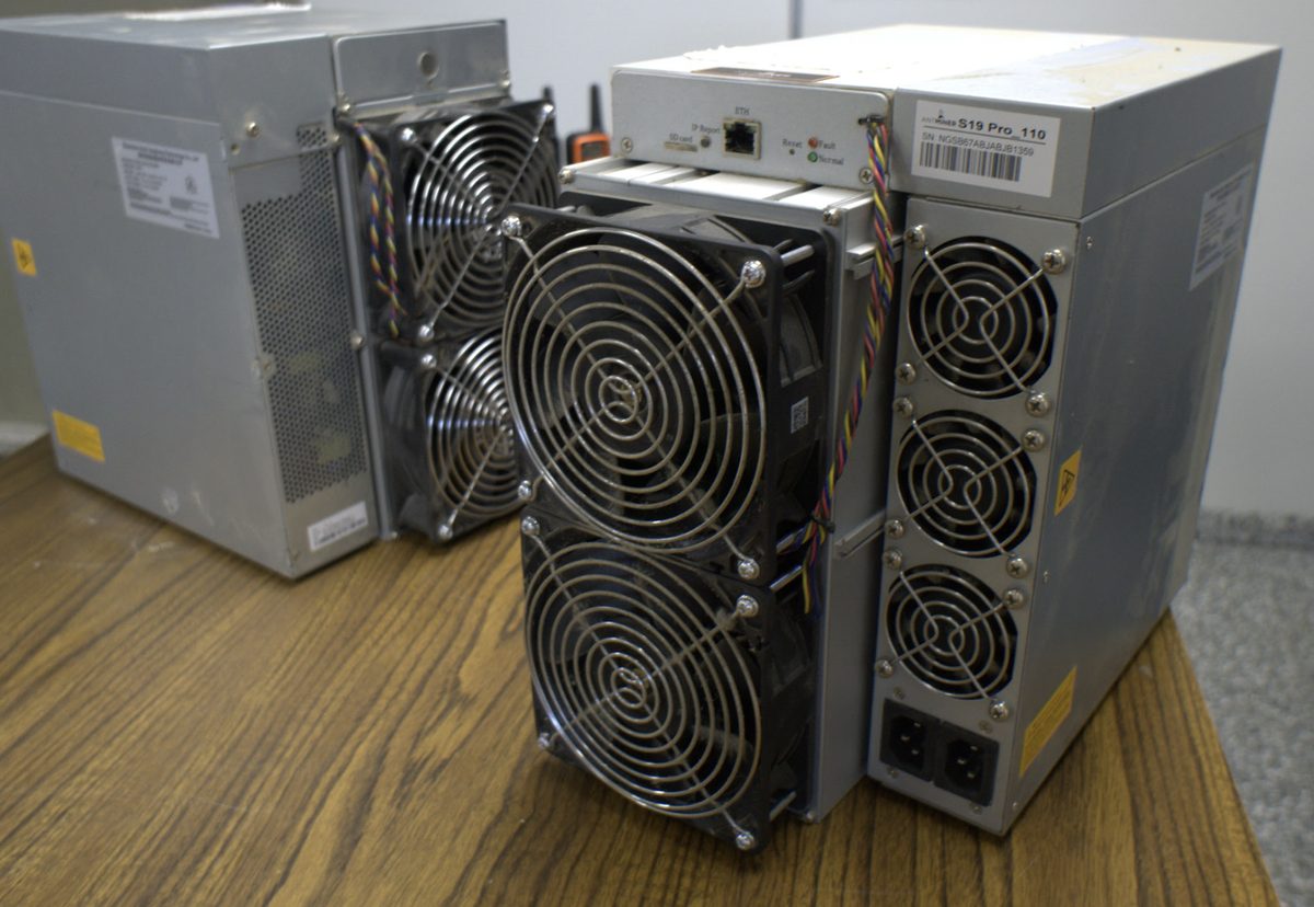 Evaluating Bitcoin Mining Stocks with Enterprise Value / ASIC Value Ratio